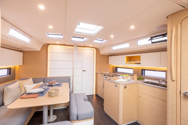 Dufour 41 - Dufour Yachts